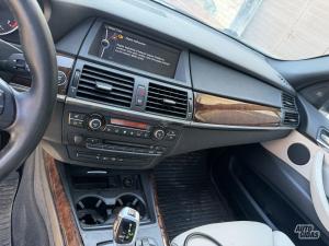 Красный БМВ Х5 2011 в Кретинга, объемом двигателя 4.40 л и пробегом 180 тыс. км за 5000 €, фото 10 на AUTOMOTO.COM.LV