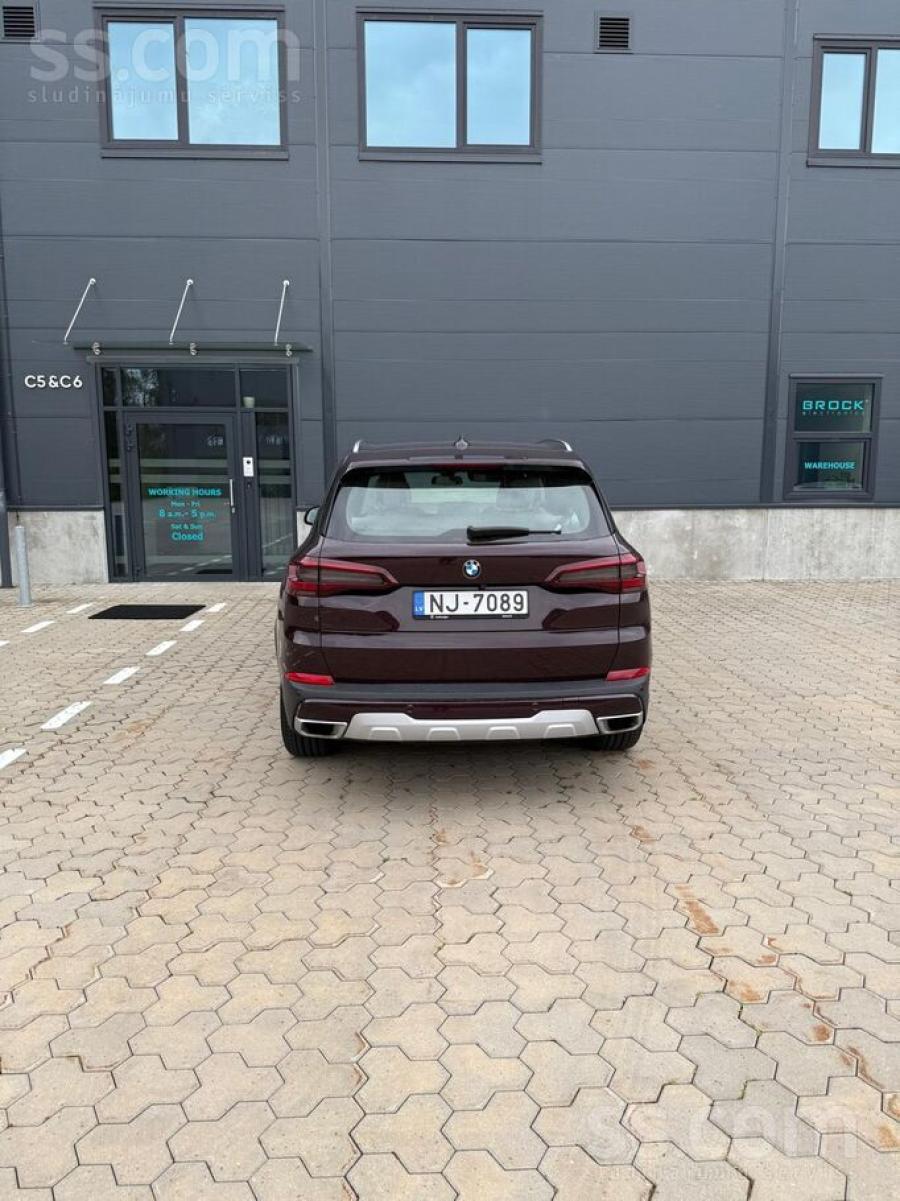 Sarkans BMW X5 2023 Rīga, ar dzinēja tilpumu 3.00 L un nobraukumu 46 tūkst. km par 53000 €, foto 3 vietnē AUTOMOTO.COM.LV
