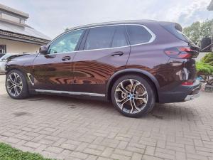 Sarkans BMW X5 2024 Kauņa, ar dzinēja tilpumu 3.00 L un nobraukumu 25 tūkst. km par 38500 €, foto 5 vietnē AUTOMOTO.COM.LV