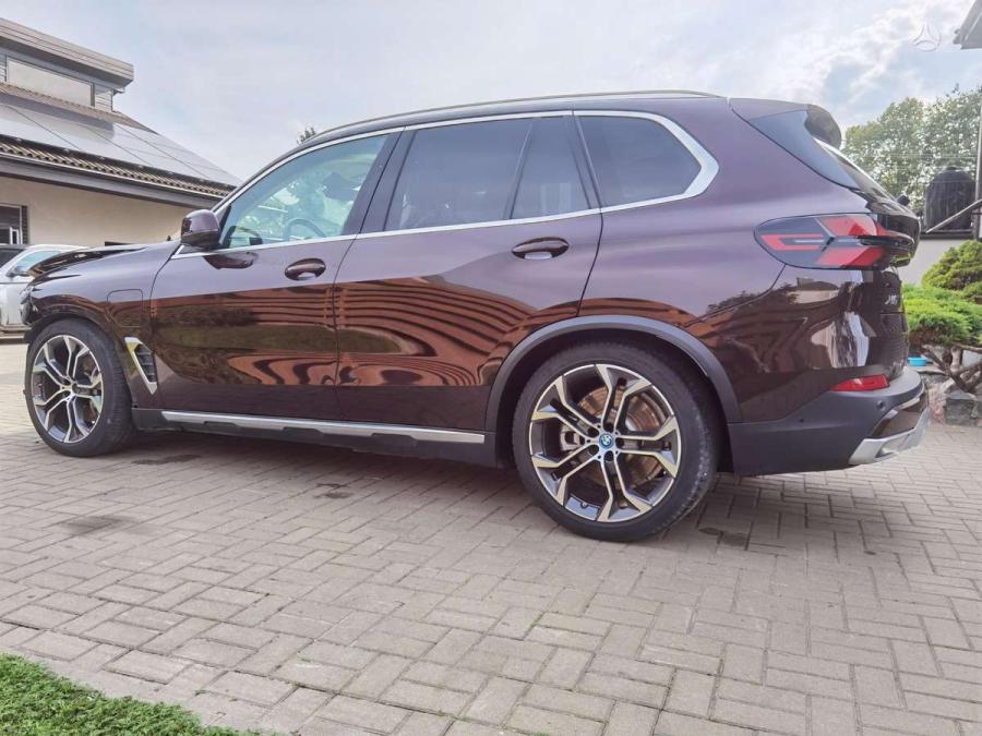 Sarkans BMW X5 2024 Kauņa, ar dzinēja tilpumu 3.00 L un nobraukumu 25 tūkst. km par 38500 €, foto 5 vietnē AUTOMOTO.COM.LV