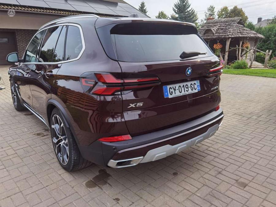 Sarkans BMW X5 2024 Kauņa, ar dzinēja tilpumu 3.00 L un nobraukumu 25 tūkst. km par 38500 €, foto 29 vietnē AUTOMOTO.COM.LV