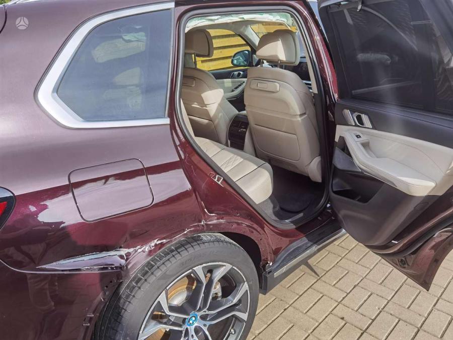 Sarkans BMW X5 2024 Kauņa, ar dzinēja tilpumu 3.00 L un nobraukumu 25 tūkst. km par 38500 €, foto 53 vietnē AUTOMOTO.COM.LV