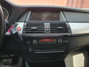 BMW X5 2007 in Riga, with an engine capacity of 3.00 L and mileage of 263 thousand km for 9950 €, photo 5 on AUTOMOTO.COM.LV