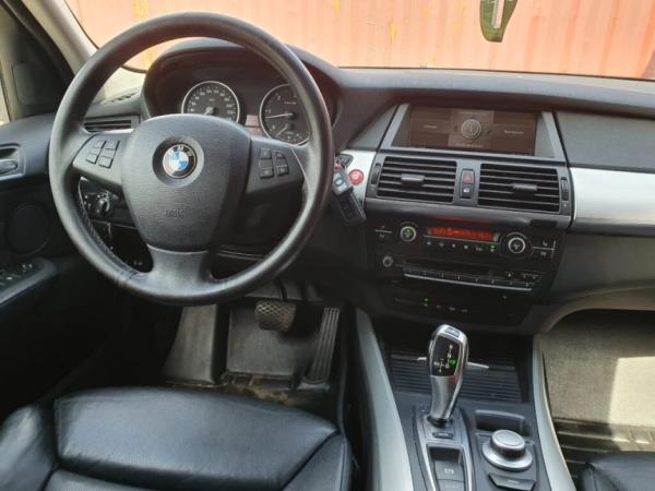 BMW X5 2007 in Riga, with an engine capacity of 3.00 L and mileage of 263 thousand km for 9950 €, photo 5 on AUTOMOTO.COM.LV