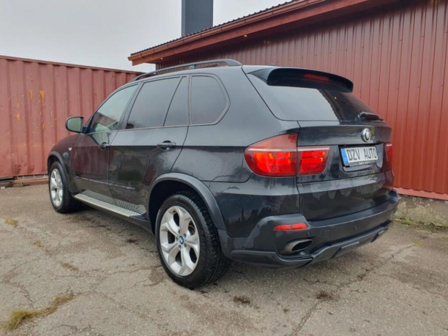 BMW X5 2007 in Riga, with an engine capacity of 3.00 L and mileage of 263 thousand km for 9950 €, photo 28 on AUTOMOTO.COM.LV