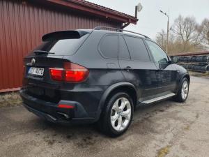 BMW X5 2007 in Riga, with an engine capacity of 3.00 L and mileage of 263 thousand km for 9950 €, photo 29 on AUTOMOTO.COM.LV
