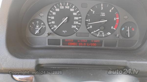 BMW X5 2005 in Liepaja, with an engine capacity of 3.00 L and mileage of 262 thousand km for 6500 €, photo 8 on AUTOMOTO.COM.LV