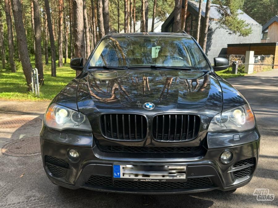 BMW X5 2011 in Vilnius, with an engine capacity of 3.00 L and mileage of 196 thousand km for 8499 €, photo 3 on AUTOMOTO.COM.LV