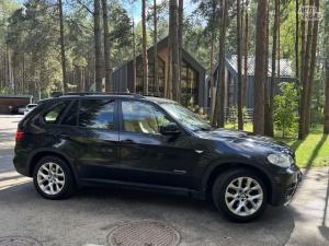 BMW X5 2011 in Vilnius, with an engine capacity of 3.00 L and mileage of 196 thousand km for 8499 €, photo 5 on AUTOMOTO.COM.LV