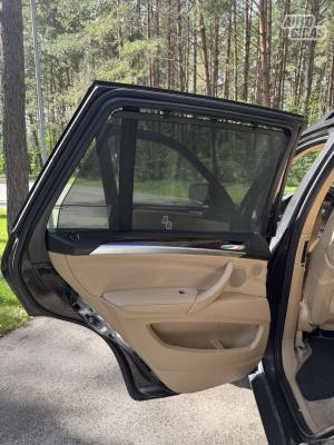 BMW X5 2011 in Vilnius, with an engine capacity of 3.00 L and mileage of 196 thousand km for 8499 €, photo 13 on AUTOMOTO.COM.LV