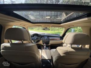 BMW X5 2011 in Vilnius, with an engine capacity of 3.00 L and mileage of 196 thousand km for 8499 €, photo 17 on AUTOMOTO.COM.LV