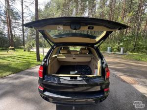 BMW X5 2011 in Vilnius, with an engine capacity of 3.00 L and mileage of 196 thousand km for 8499 €, photo 18 on AUTOMOTO.COM.LV