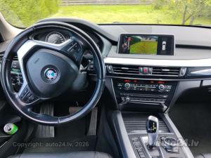 BMW X5 2014 in Tartu, with an engine capacity of 3.00 L and mileage of 283 thousand km for 16200 €, photo 6 on AUTOMOTO.COM.LV