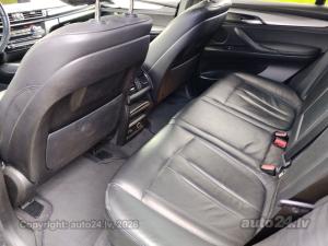 BMW X5 2014 in Tartu, with an engine capacity of 3.00 L and mileage of 283 thousand km for 16200 €, photo 11 on AUTOMOTO.COM.LV