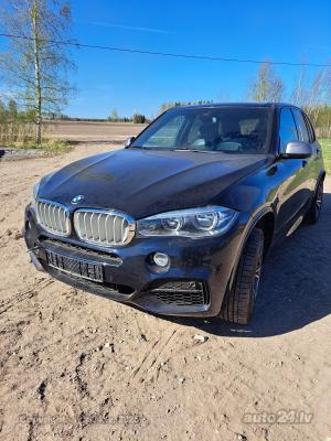 BMW X5 2015 Tartu, ar dzinēja tilpumu 3.00 L un nobraukumu 260 tūkst. km par 11999 €, foto  vietnē AUTOMOTO.COM.LV