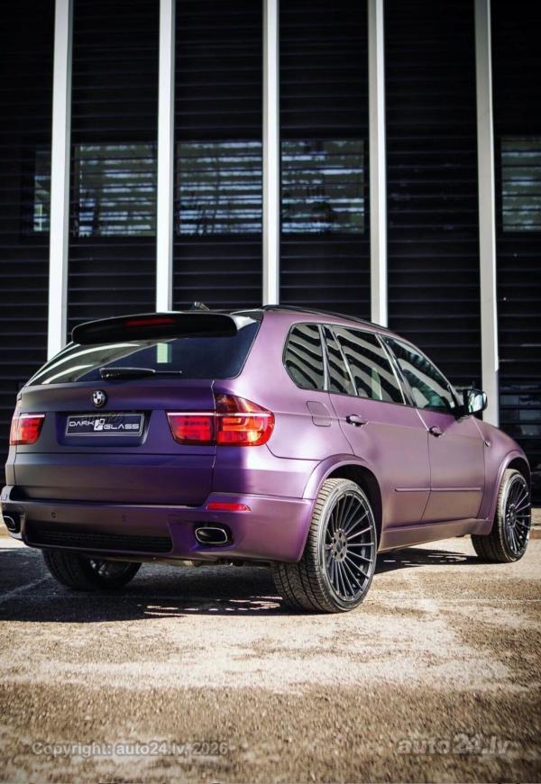 Violet BMW X5 2011 in Johvi, with an engine capacity of 3.00 L and mileage of 286 thousand km for 15500 €, photo 2 on AUTOMOTO.COM.LV