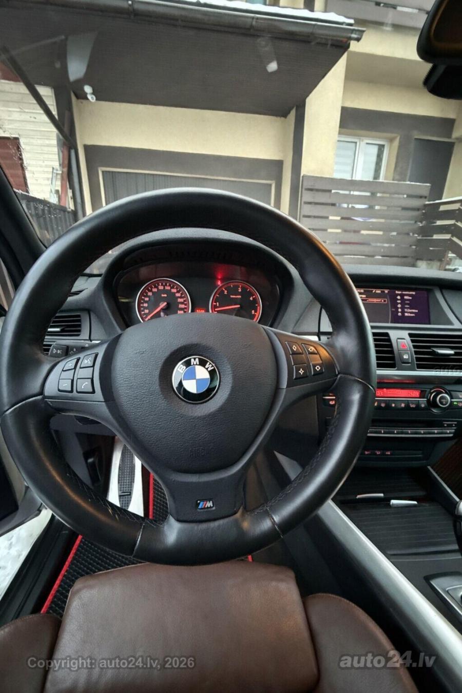 Violets BMW X5 2011 Jehvi, ar dzinēja tilpumu 3.00 L un nobraukumu 286 tūkst. km par 15500 €, foto 17 vietnē AUTOMOTO.COM.LV