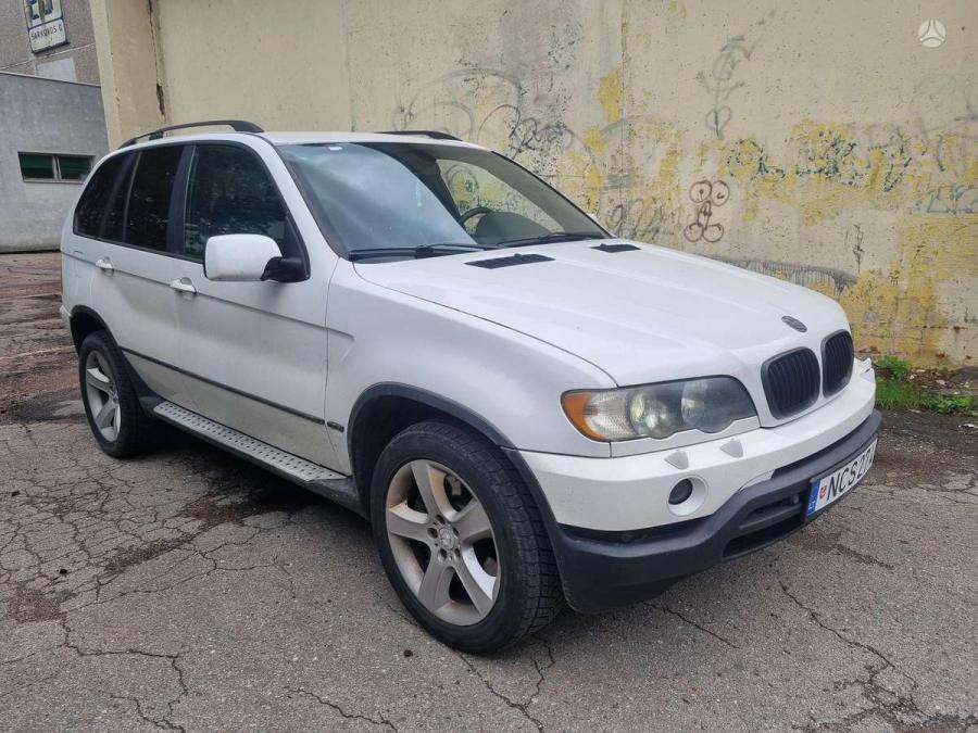 White BMW X5 2002 in Kaunas, with an engine capacity of 2.93 L and mileage of 380 thousand km for 2450 €, photo 1 on AUTOMOTO.COM.LV