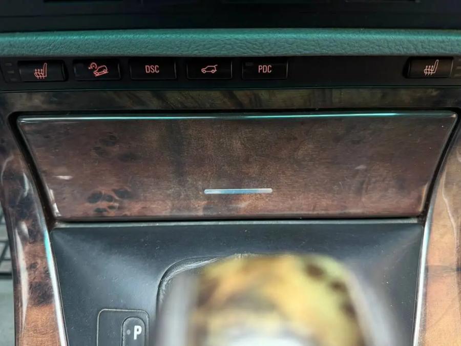 Balts BMW X5 2004 Cēsis, ar dzinēja tilpumu 3.00 L un nobraukumu 447 tūkst. km par 3990 €, foto 22 vietnē AUTOMOTO.COM.LV