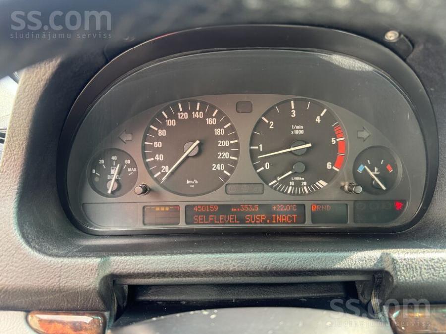 Balts BMW X5 2004 Rīga, ar dzinēja tilpumu 3.00 L un nobraukumu 450 tūkst. km par 3995 €, foto 19 vietnē AUTOMOTO.COM.LV