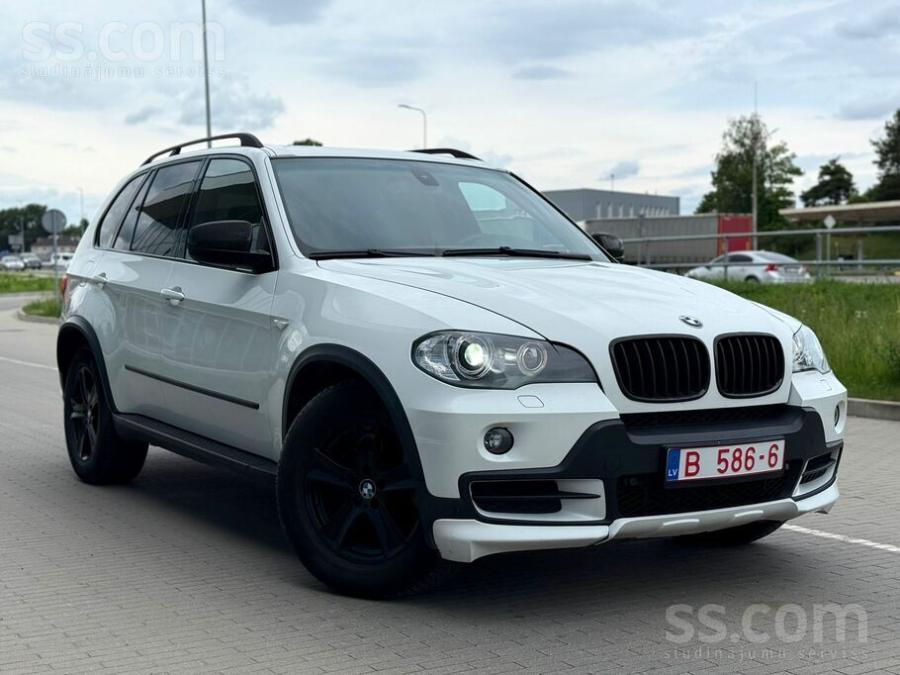 White BMW X5 2007 in Rezekne, with an engine capacity of 3.00 L and mileage of 261 thousand km for 9990 €, photo 3 on AUTOMOTO.COM.LV