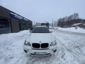 White BMW X5 2007 in Taurage, with an engine capacity of 2.99 L and mileage of 211 thousand km for 7500 €, photo 3 on AUTOMOTO.COM.LV