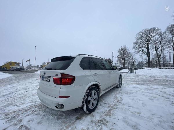 White BMW X5 2007 in Taurage, with an engine capacity of 2.99 L and mileage of 211 thousand km for 7500 €, photo 5 on AUTOMOTO.COM.LV