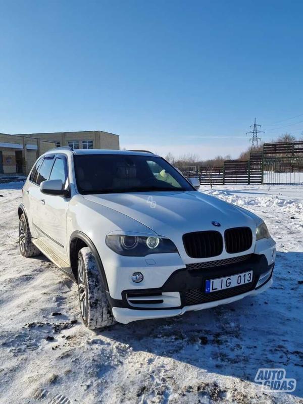 White BMW X5 2007 in Kaunas, with an engine capacity of 3.00 L and mileage of 235 thousand km for 7500 €, photo 7 on AUTOMOTO.COM.LV
