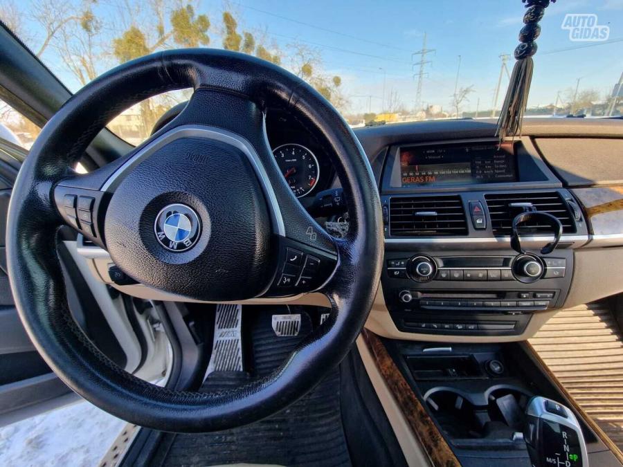 Balts BMW X5 2007 Kauņa, ar dzinēja tilpumu 3.00 L un nobraukumu 235 tūkst. km par 7500 €, foto 15 vietnē AUTOMOTO.COM.LV