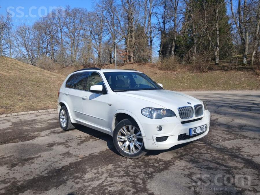 White BMW X5 2007 in Talsi, with an engine capacity of 3.00 L and mileage of 507 thousand km for 7000 €, photo 3 on AUTOMOTO.COM.LV