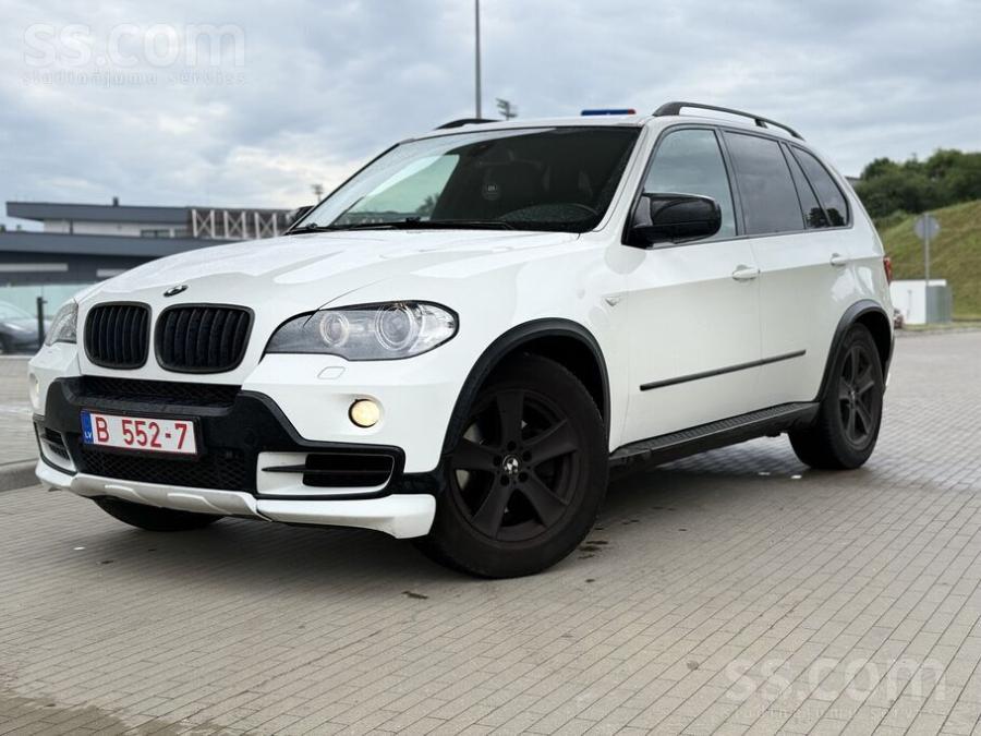 Белый БМВ Х5 2007 в Резекне, объемом двигателя 3.00 л и пробегом 290 тыс. км за 7995 €, фото 1 на AUTOMOTO.COM.LV