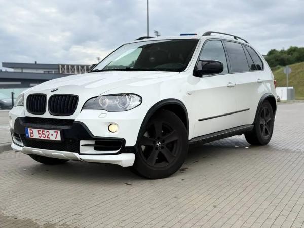 White BMW X5 2007 in Rezekne, with an engine capacity of 3.00 L and mileage of 290 thousand km for 7995 €, photo 1 on AUTOMOTO.COM.LV