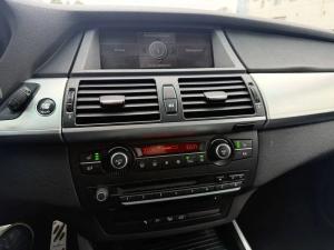 White BMW X5 2007 in Rezekne, with an engine capacity of 3.00 L and mileage of 290 thousand km for 7995 €, photo 11 on AUTOMOTO.COM.LV
