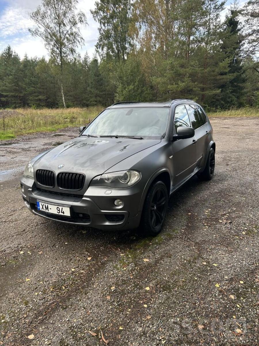 Balts BMW X5 2007 Valmiera, ar dzinēja tilpumu 3.00 L un nobraukumu 435 tūkst. km par 9000 €, foto 1 vietnē AUTOMOTO.COM.LV