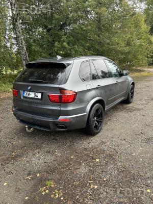 Balts BMW X5 2007 Valmiera, ar dzinēja tilpumu 3.00 L un nobraukumu 435 tūkst. km par 9000 €, foto 4 vietnē AUTOMOTO.COM.LV