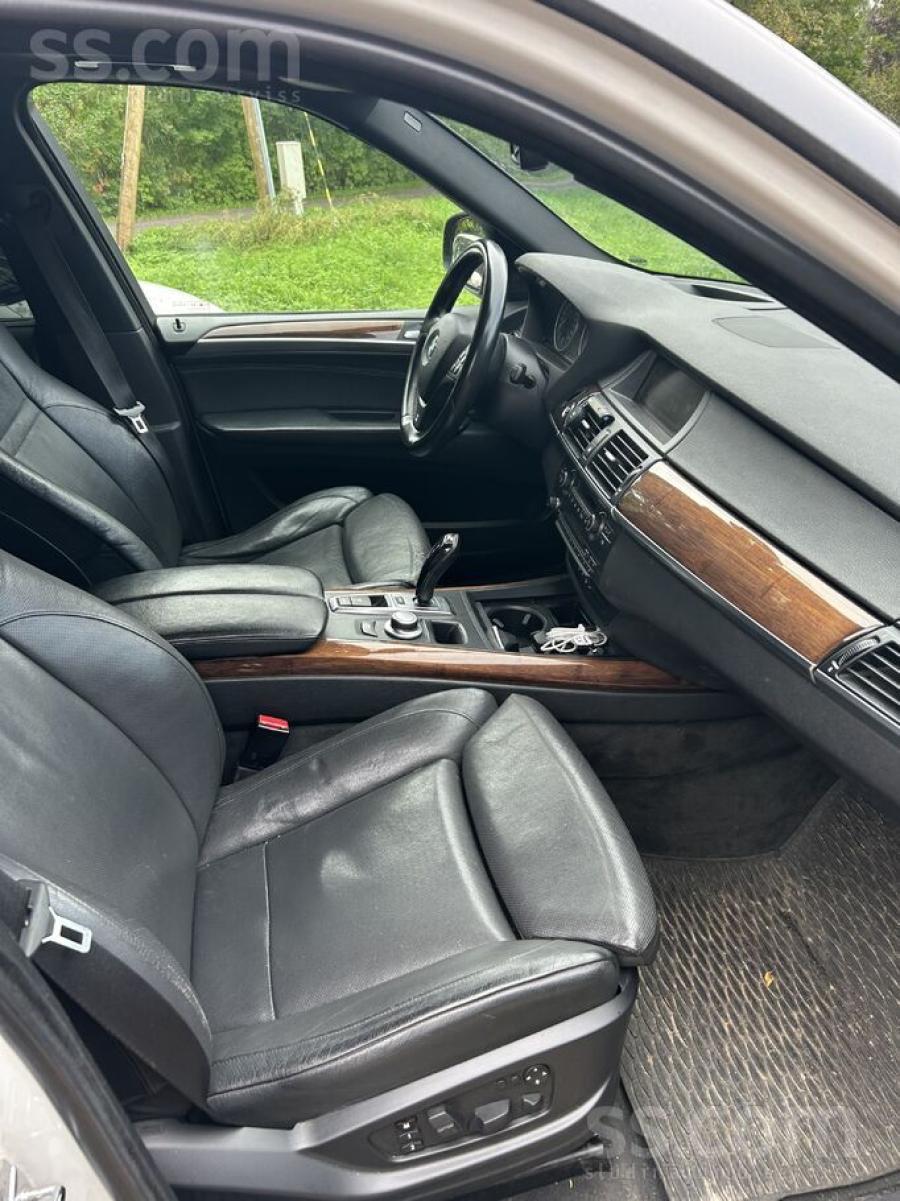 Balts BMW X5 2007 Valmiera, ar dzinēja tilpumu 3.00 L un nobraukumu 435 tūkst. km par 9000 €, foto 6 vietnē AUTOMOTO.COM.LV