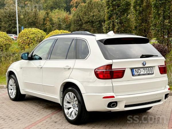 White BMW X5 2007 in Riga, with an engine capacity of 3.00 L and mileage of 0 thousand km for 6750 €, photo 7 on AUTOMOTO.COM.LV