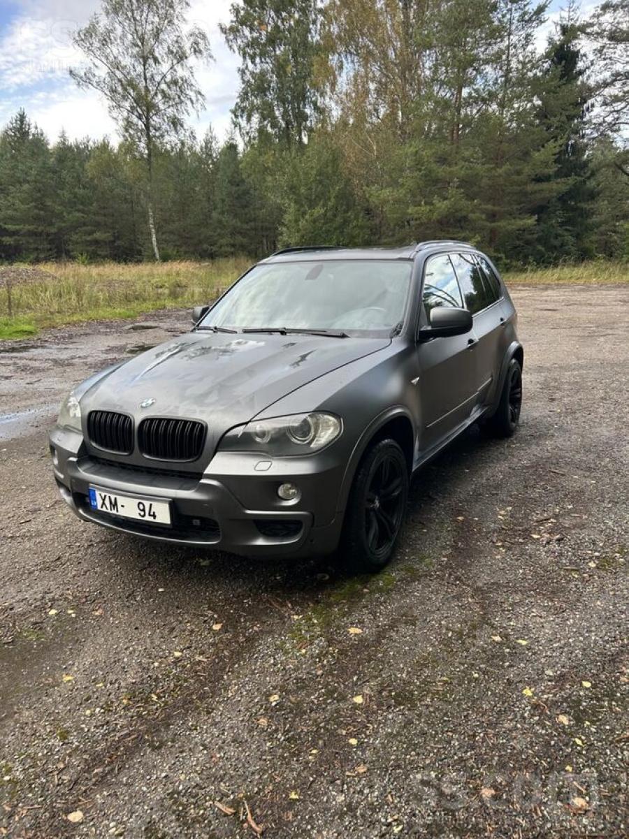 Balts BMW X5 2007 Valmiera, ar dzinēja tilpumu 3.00 L un nobraukumu 436 tūkst. km par 8500 €, foto 1 vietnē AUTOMOTO.COM.LV