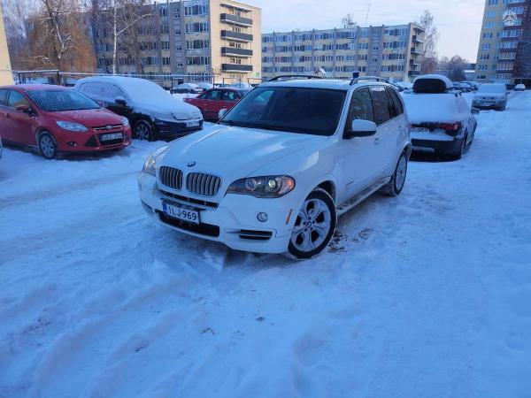 White BMW X5 2008 in Kelme, with an engine capacity of 3.00 L and mileage of 298 thousand km for 8000 €, photo 4 on AUTOMOTO.COM.LV