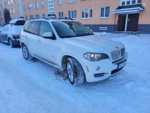 Balts BMW X5 2008 Kelmė, ar dzinēja tilpumu 3.00 L un nobraukumu 298 tūkst. km par 8200 €, foto 5 vietnē AUTOMOTO.COM.LV