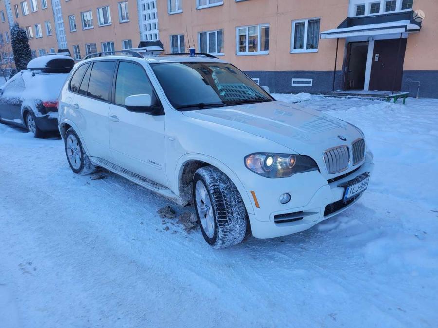 Balts BMW X5 2008 Kelmė, ar dzinēja tilpumu 3.00 L un nobraukumu 298 tūkst. km par 8200 €, foto 5 vietnē AUTOMOTO.COM.LV