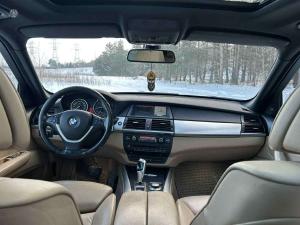 White BMW X5 2008 in Vilnius, with an engine capacity of 2.99 L and mileage of 402 thousand km for 6500 €, photo 11 on AUTOMOTO.COM.LV