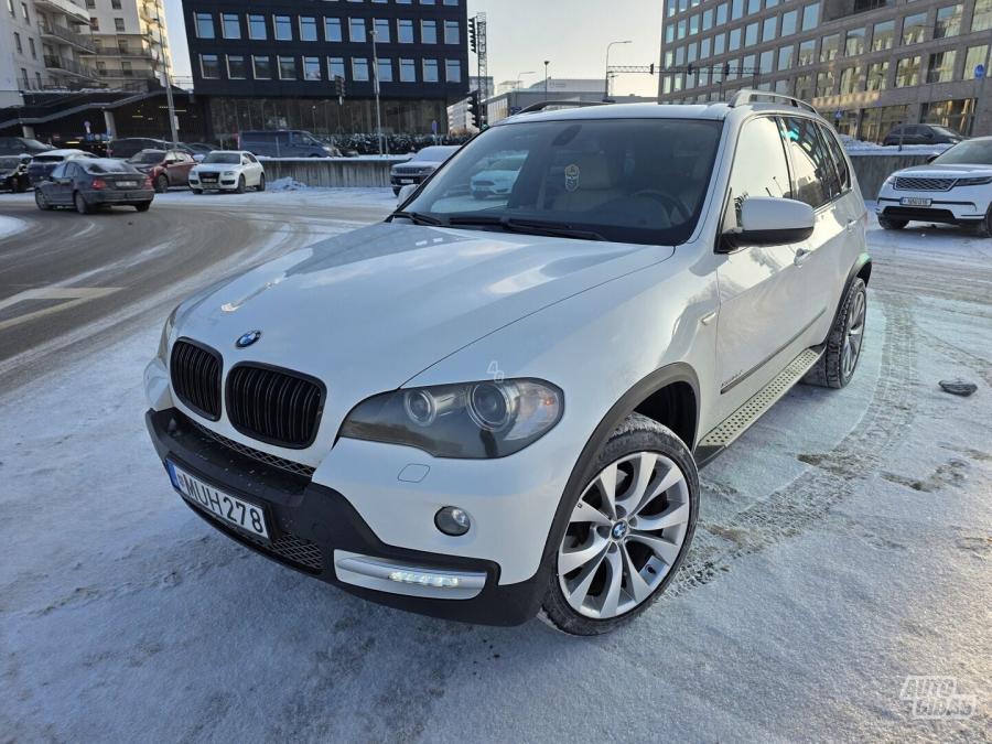 White BMW X5 2008 in Vilnius, with an engine capacity of 3.00 L and mileage of 403 thousand km for 7200 €, photo 1 on AUTOMOTO.COM.LV