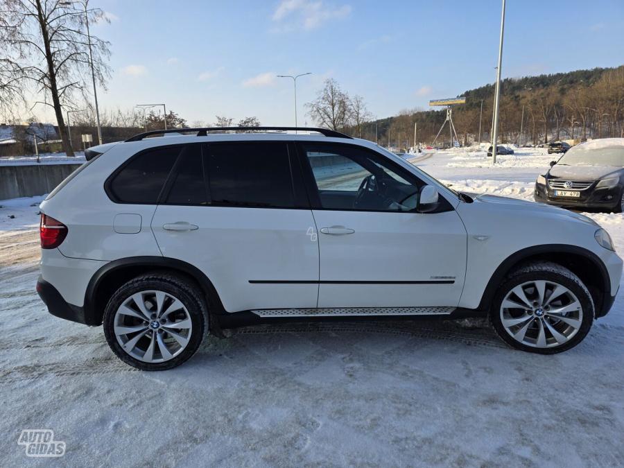 White BMW X5 2008 in Vilnius, with an engine capacity of 3.00 L and mileage of 403 thousand km for 7200 €, photo 5 on AUTOMOTO.COM.LV