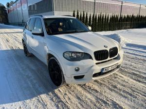White BMW X5 2008 in Riga, with an engine capacity of 3.00 L and mileage of 415 thousand km for 8700 €, photo  on AUTOMOTO.COM.LV