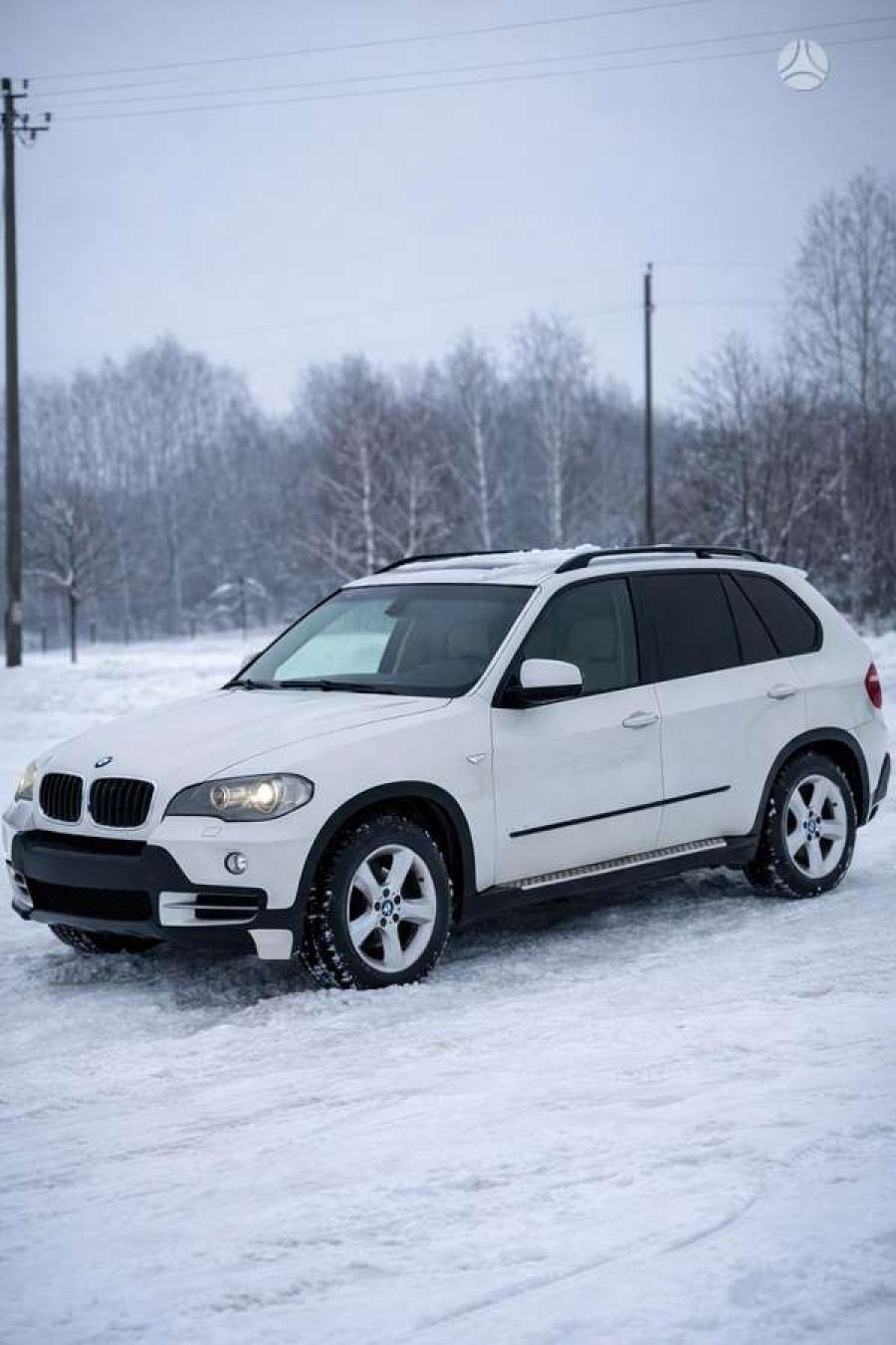 White BMW X5 2008 in Plunge, with an engine capacity of 3.00 L and mileage of 220 thousand km for 6600 €, photo 5 on AUTOMOTO.COM.LV