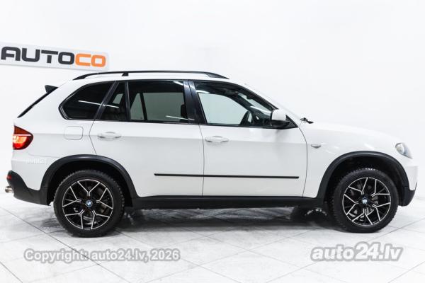 White BMW X5 2008 in Tallinn, with an engine capacity of 3.00 L and mileage of 301 thousand km for 7999 €, photo 8 on AUTOMOTO.COM.LV