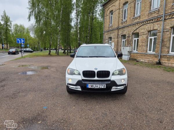 Белый БМВ Х5 2008 в Вильнюс, объемом двигателя 3.00 л и пробегом 405 тыс. км за 8200 €, фото 2 на AUTOMOTO.COM.LV