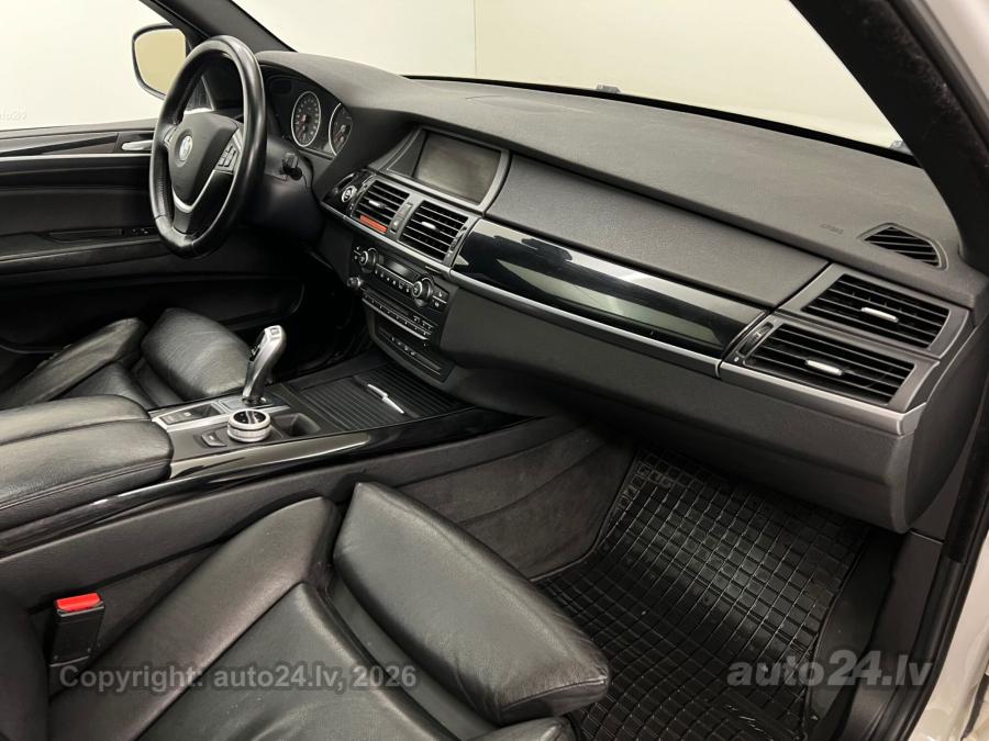 Balts BMW X5 2008 Pērnava, ar dzinēja tilpumu 3.00 L un nobraukumu 0 tūkst. km par 7490 €, foto 24 vietnē AUTOMOTO.COM.LV