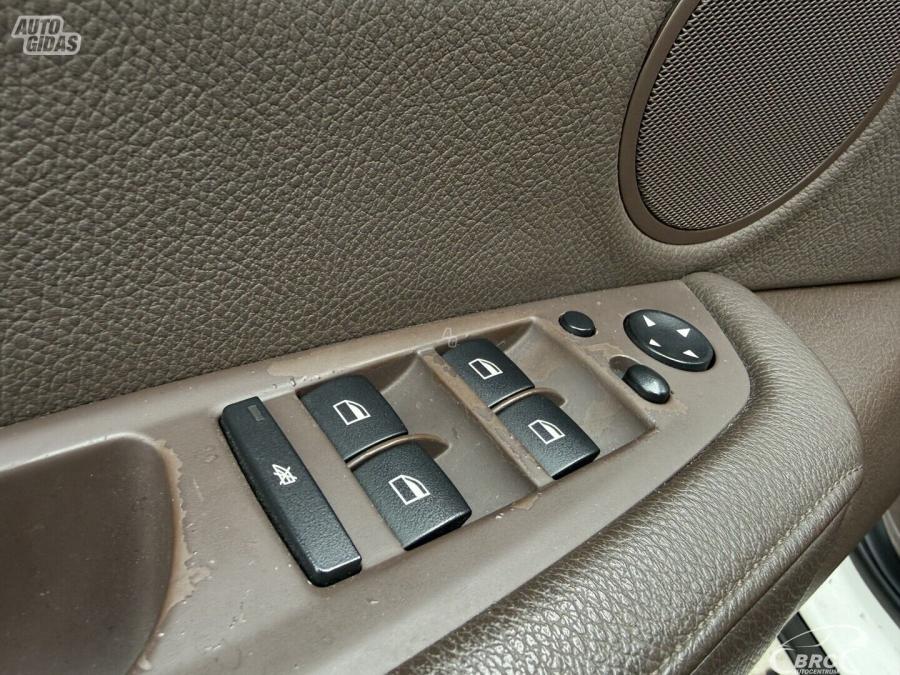 Белый БМВ Х5 2008 в Авиженяй, объемом двигателя 3.00 л и пробегом 371 тыс. км за 7500 €, фото 17 на AUTOMOTO.COM.LV